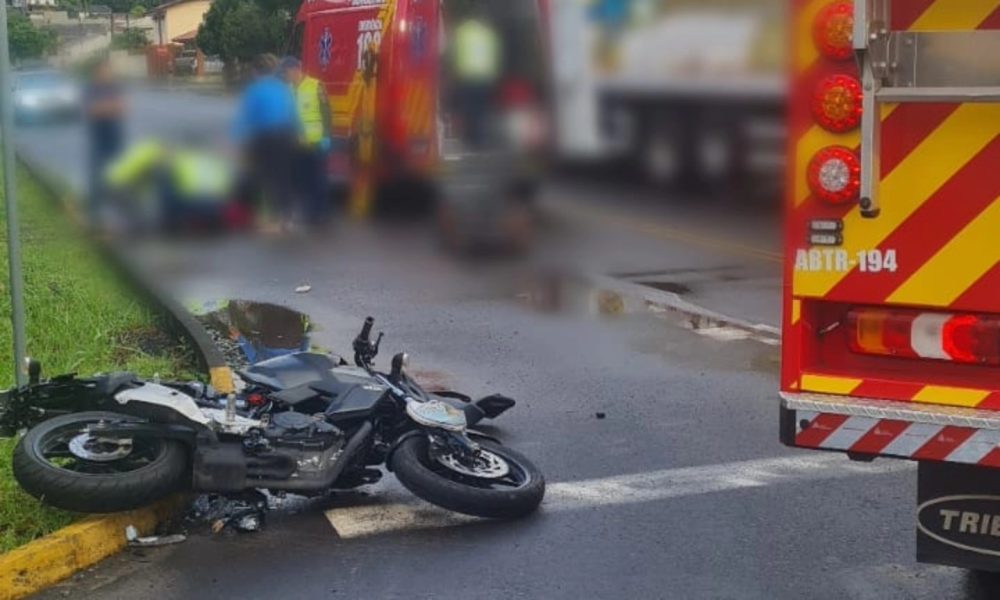 Acidente entra moto e caminhão deixa jovem de 20 anos ferida em Porto ...